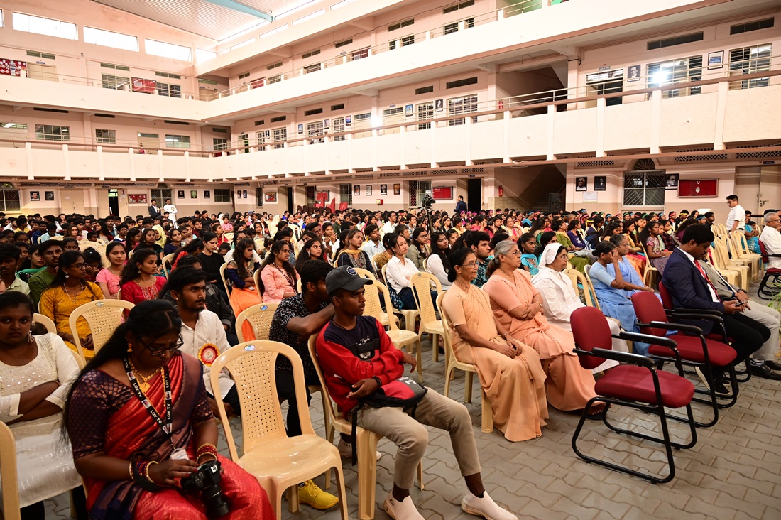 :Loyola Degree College: